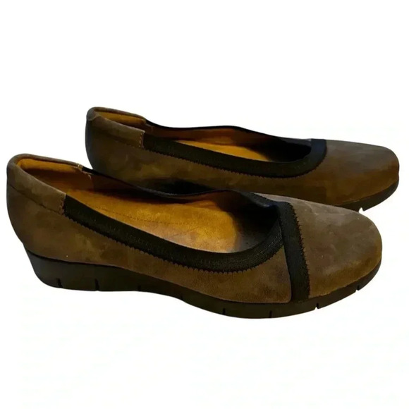 Clarks | Shoes | Clarks Artisan Daelyn Hill Mushroom Brown Suede Loafer ...